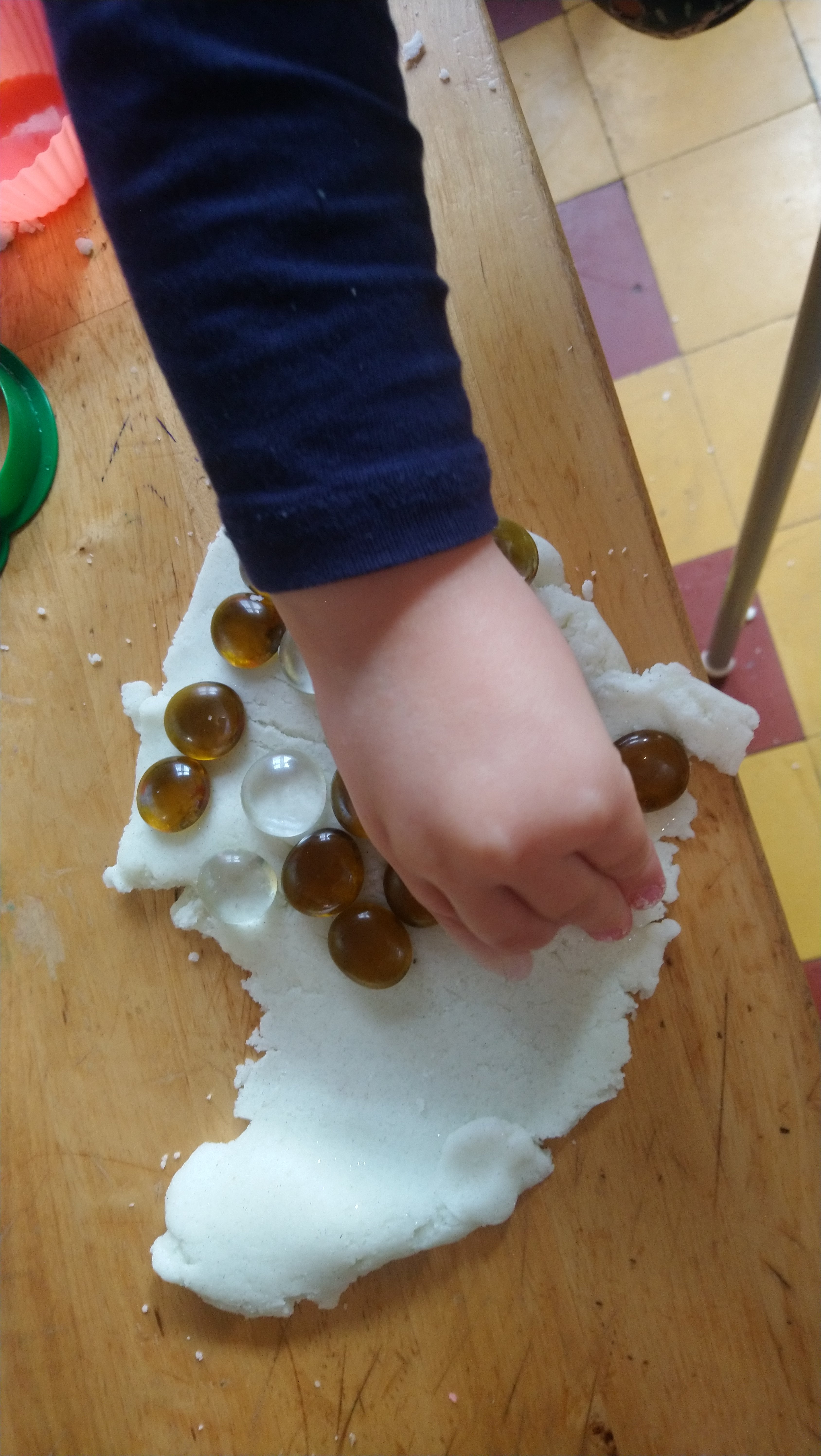 Pâte à modeler hiver – Maman des fauves