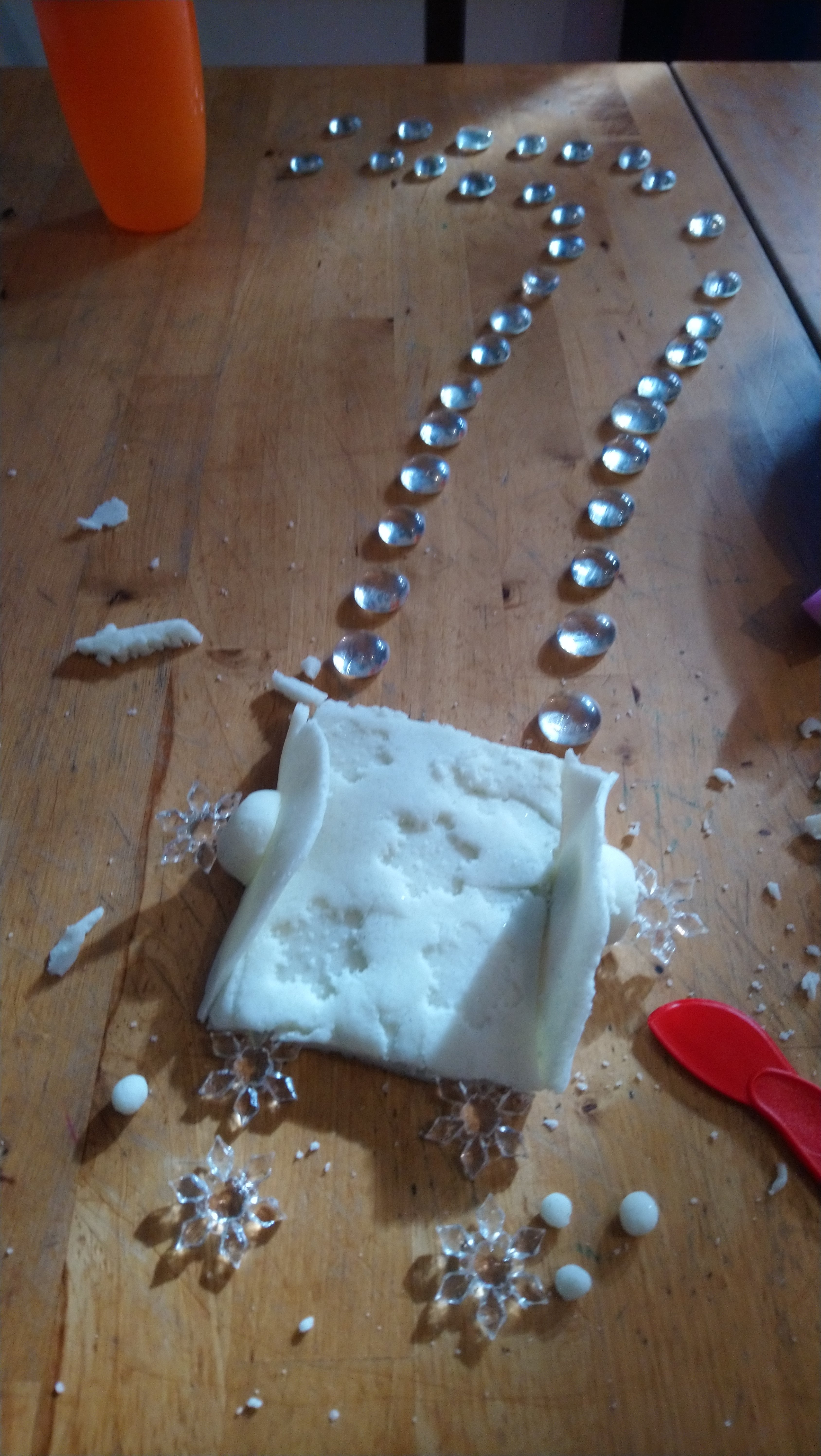 Pâte à modeler hiver – Maman des fauves